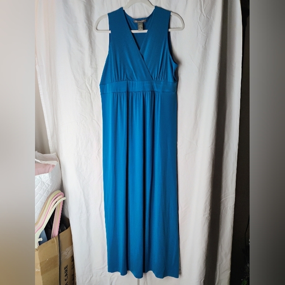 Kate & Mallory | Dresses | Kate Mallory Teal Sleeveless Vneck Maxi ...